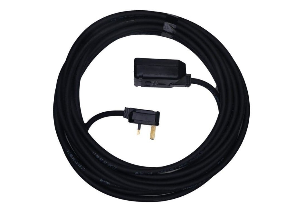 5m single socket heavy duty 13amp black extension lead