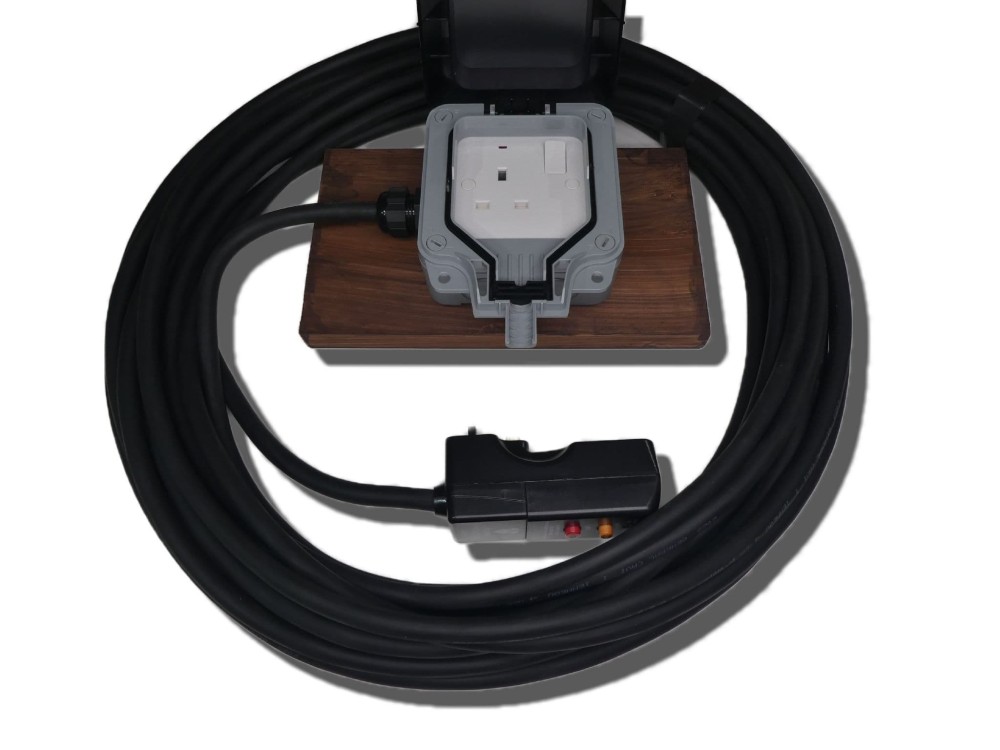 Heavy duty RCD plug to IP66 outdoor socket Kit