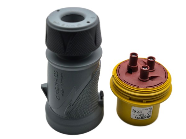 Mennekes 13512 32A 110V 4h IP54 Plug | PowerTOP Xtra