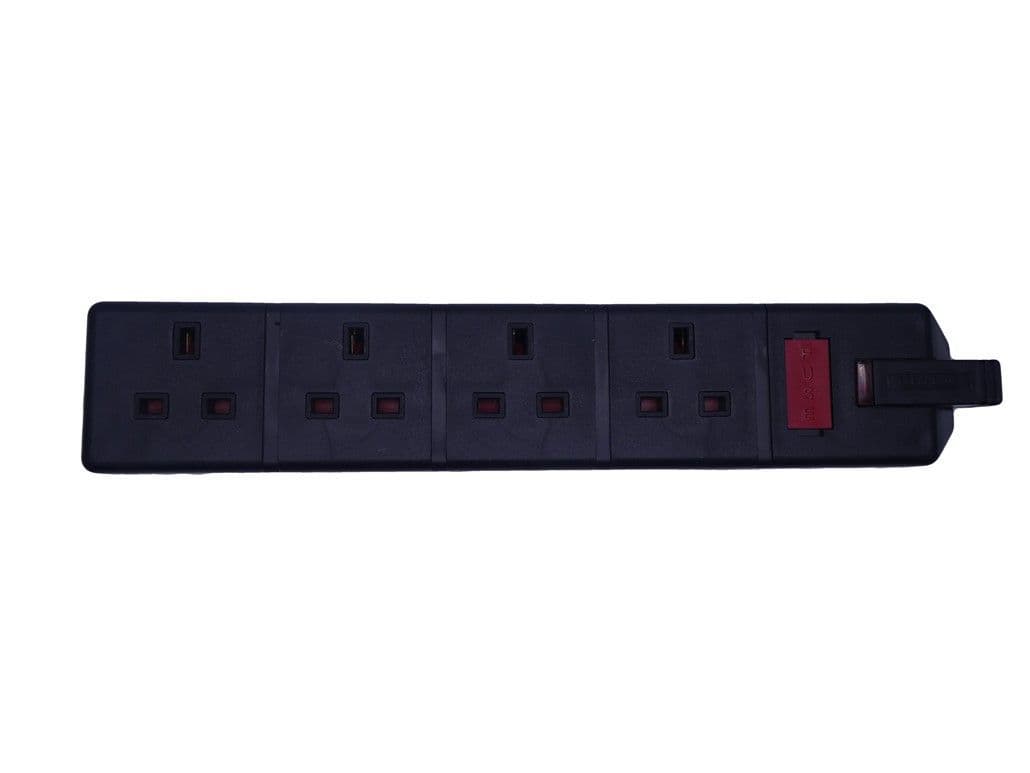 Permaplug four way heavy duty rewireable trailing socket