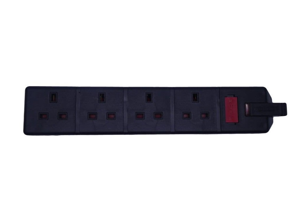 Permaplug four way heavy duty rewireable trailing socket